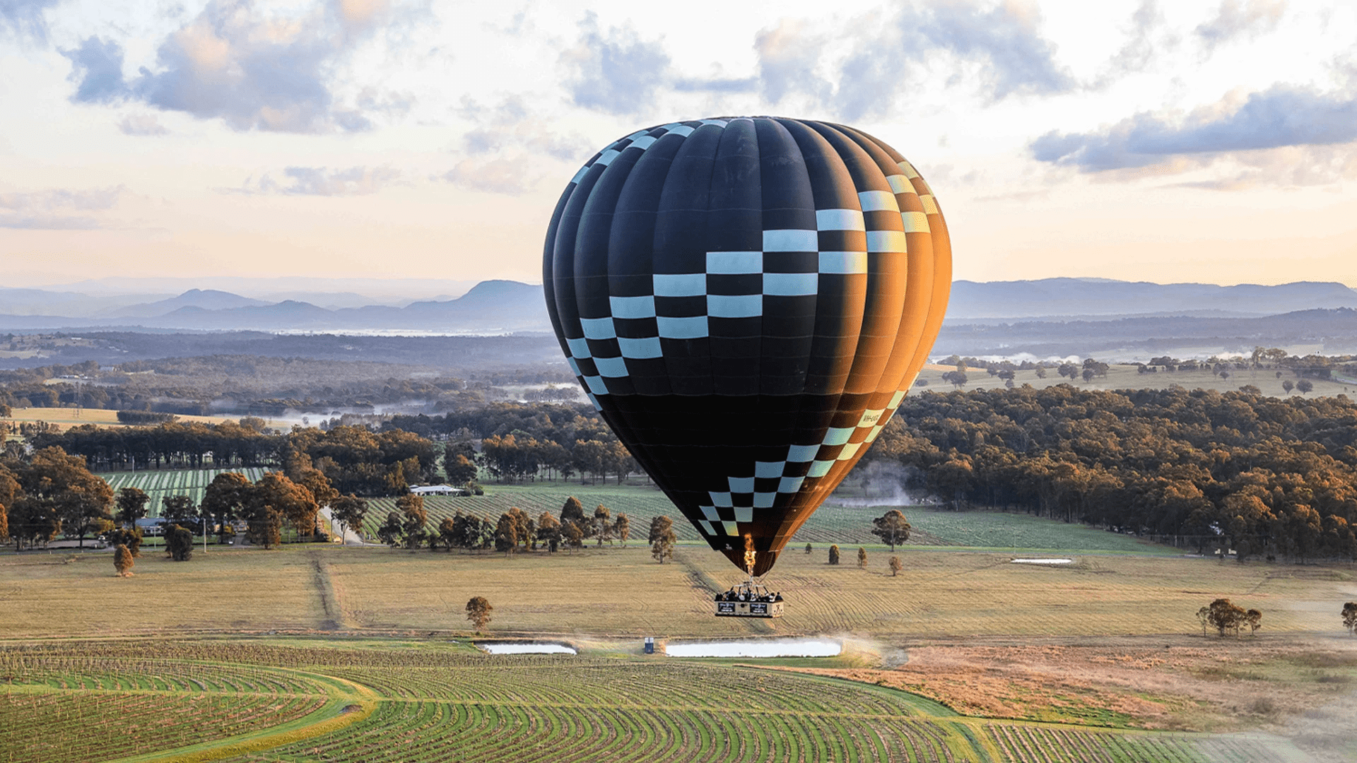 6 Occasions to Go Hot Air Ballooning | Dream with Luxury Escapes