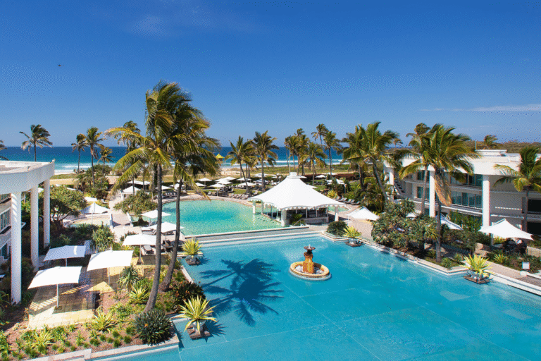 Beachfront Resorts in Queensland | Dream by Luxury Escapes
