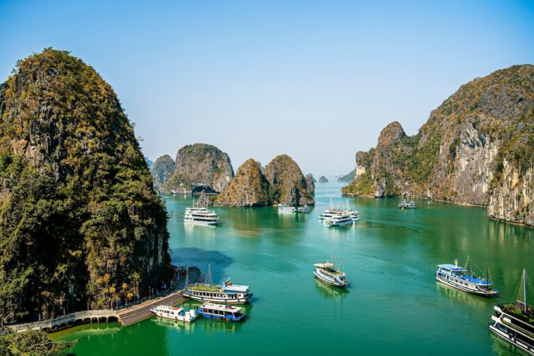 5 Day Cruise Experiences Ha Long Bay | Dream by Luxury Escapes