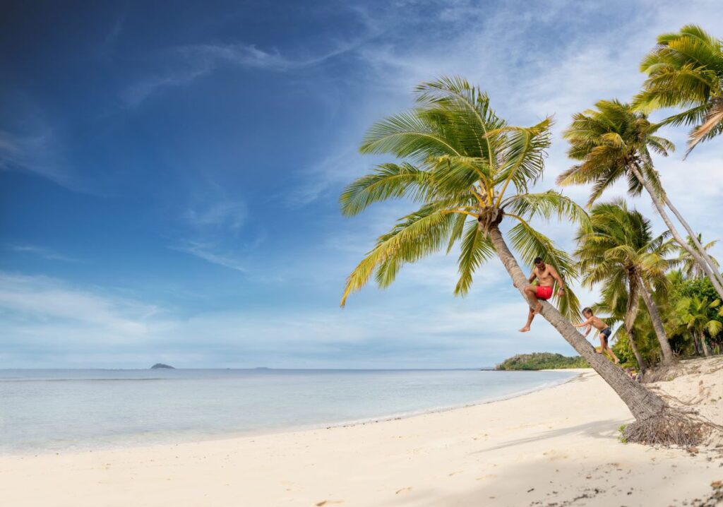 Fiji Holiday Guide: Islands & Things to Do | Luxury Escapes